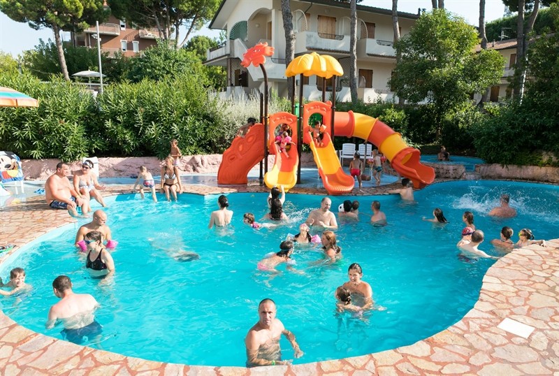 Fabbri Family Village Pinarella di Cervia, Hotel 3 Stelle